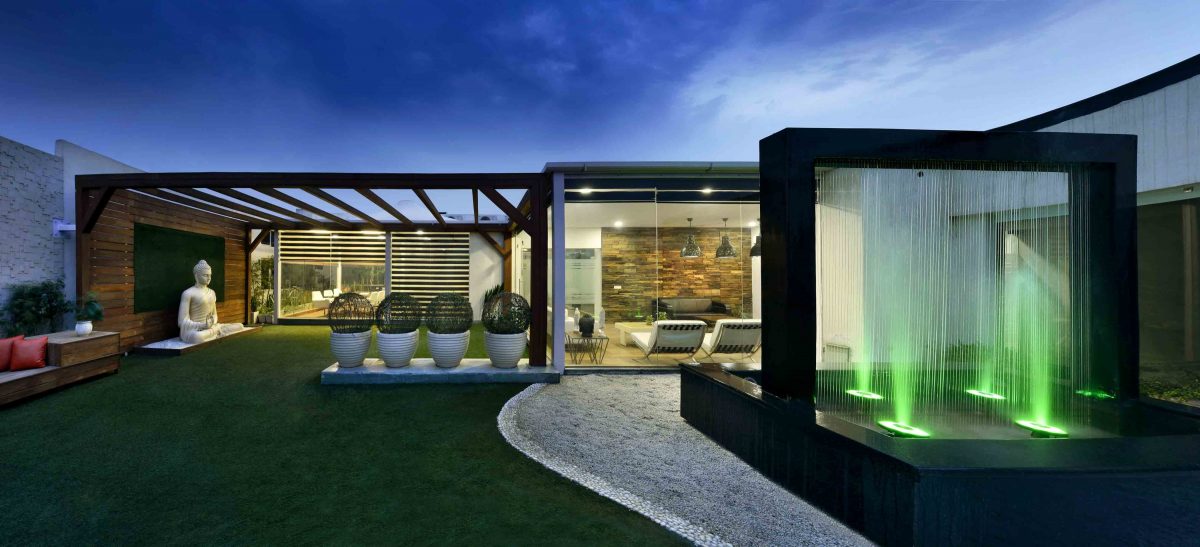 'Outside In’ office designed by AVG Architecture - Commercial Design India