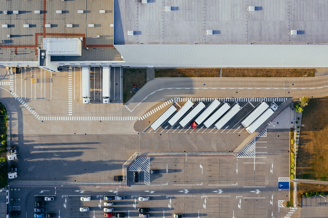 Five ways logistics parks can optimize their operations with smart ...
