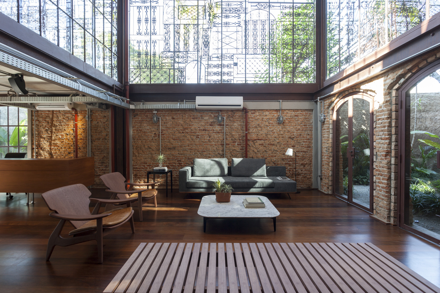 AKQA Agency by Estúdio Penha - Commercial Design India