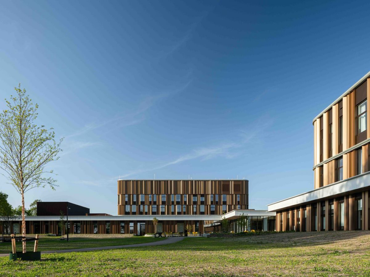 Isala Meppel Hospital by Vakwerk Architecten - Commercial Design India