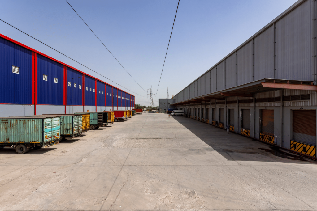 Vertical Logistic Park by CEM Engineers - Commercial Design India