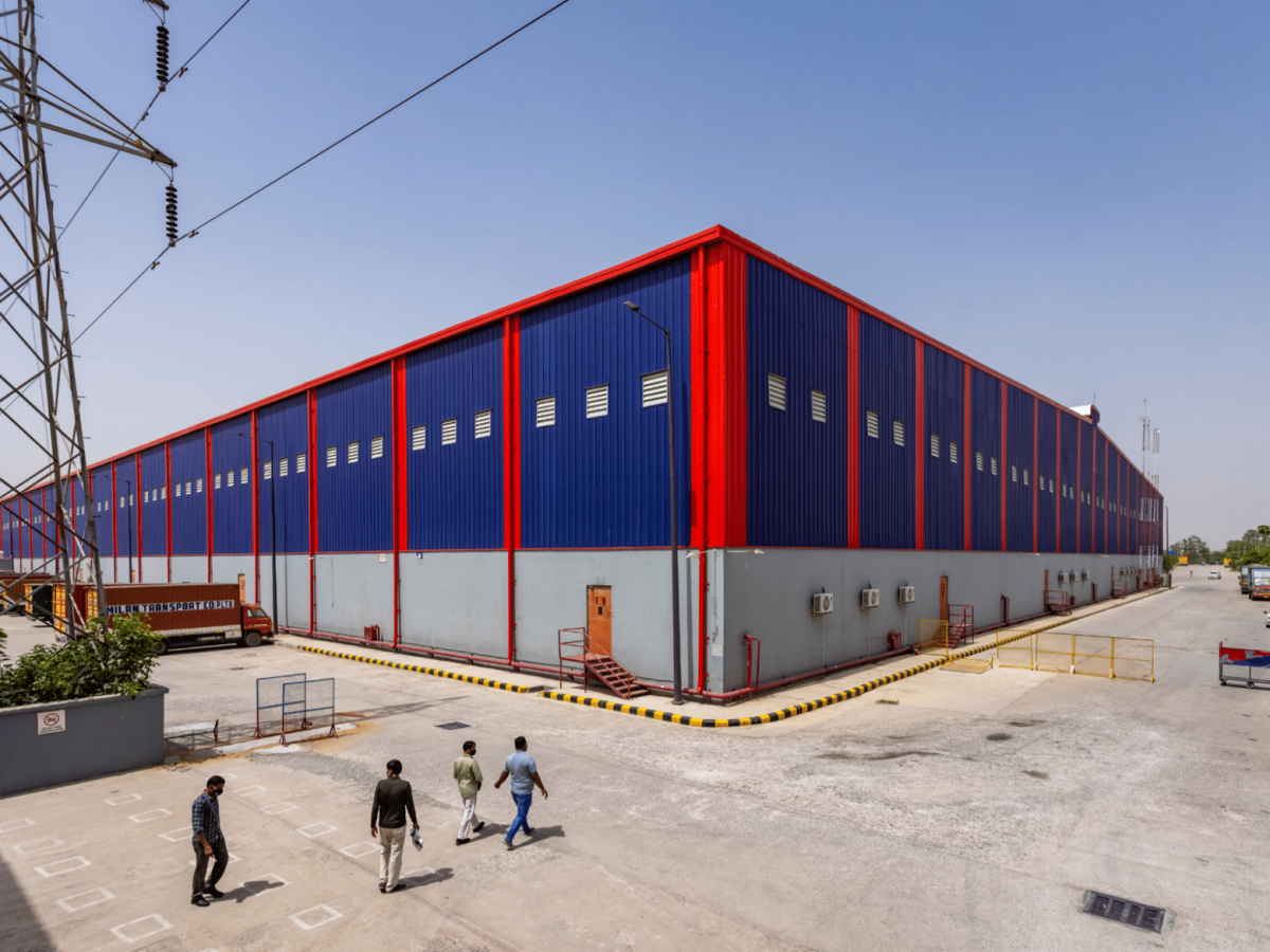 Vertical Logistic Park by CEM Engineers - Commercial Design India