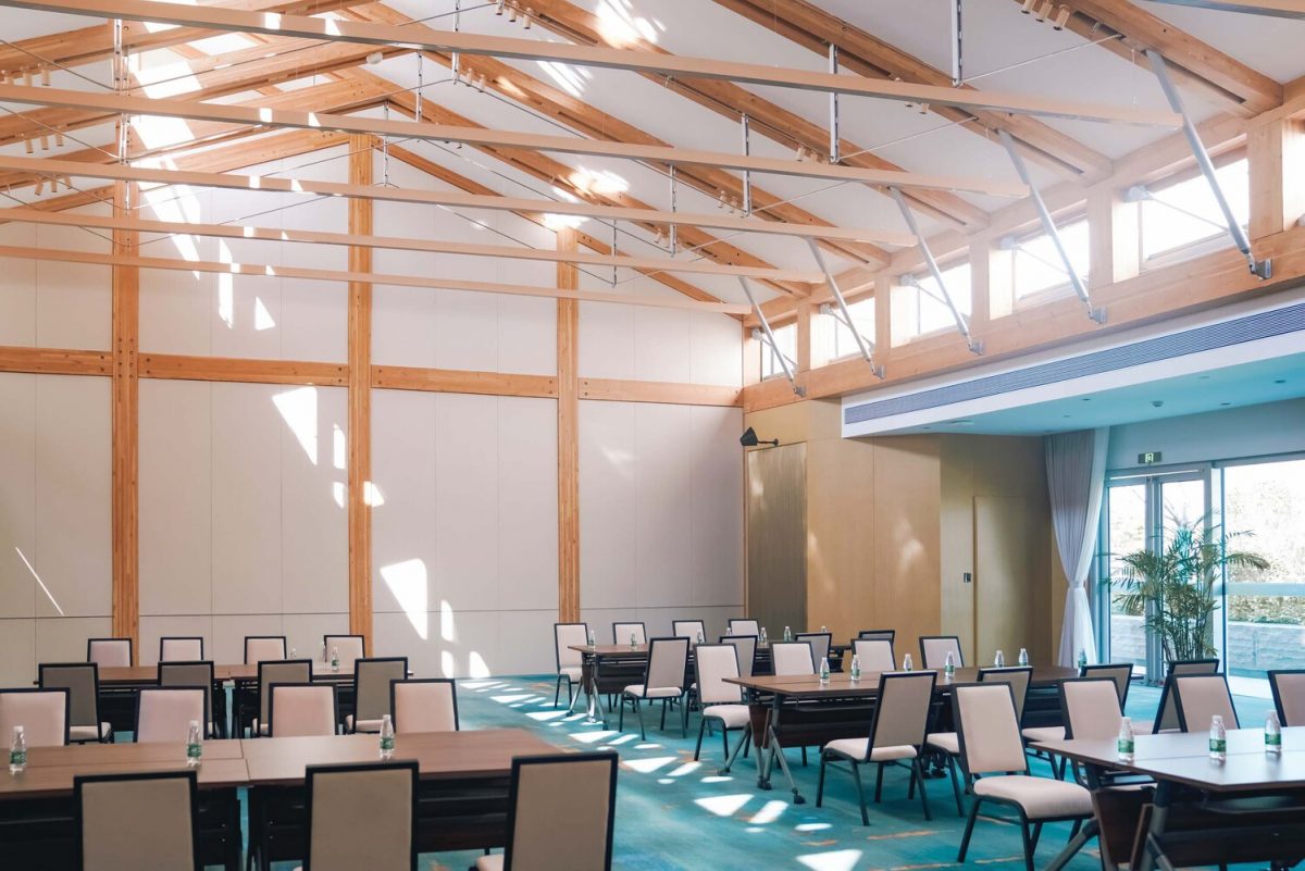 Floating Leaf Office Building by GREEN ARCHITECTS - Commercial Design India