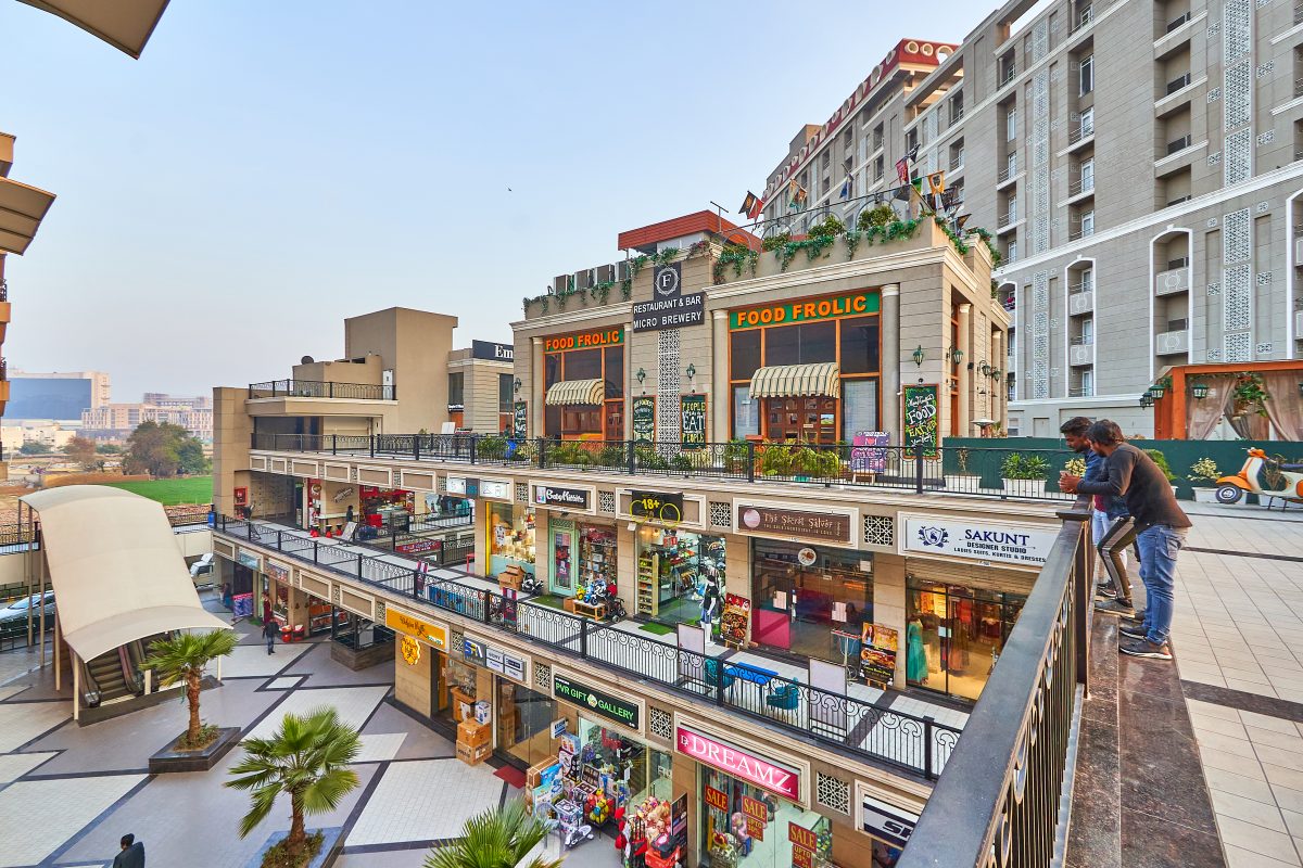 Sapphire 83 shopping complex by GPM Architects and Planners ...
