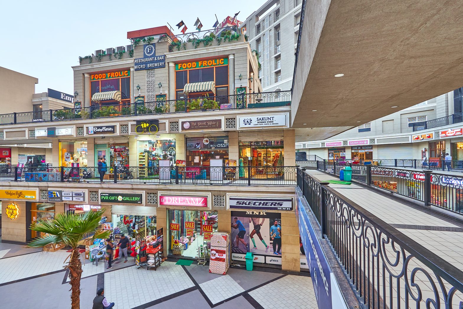 Sapphire 83 shopping complex by GPM Architects and Planners ...