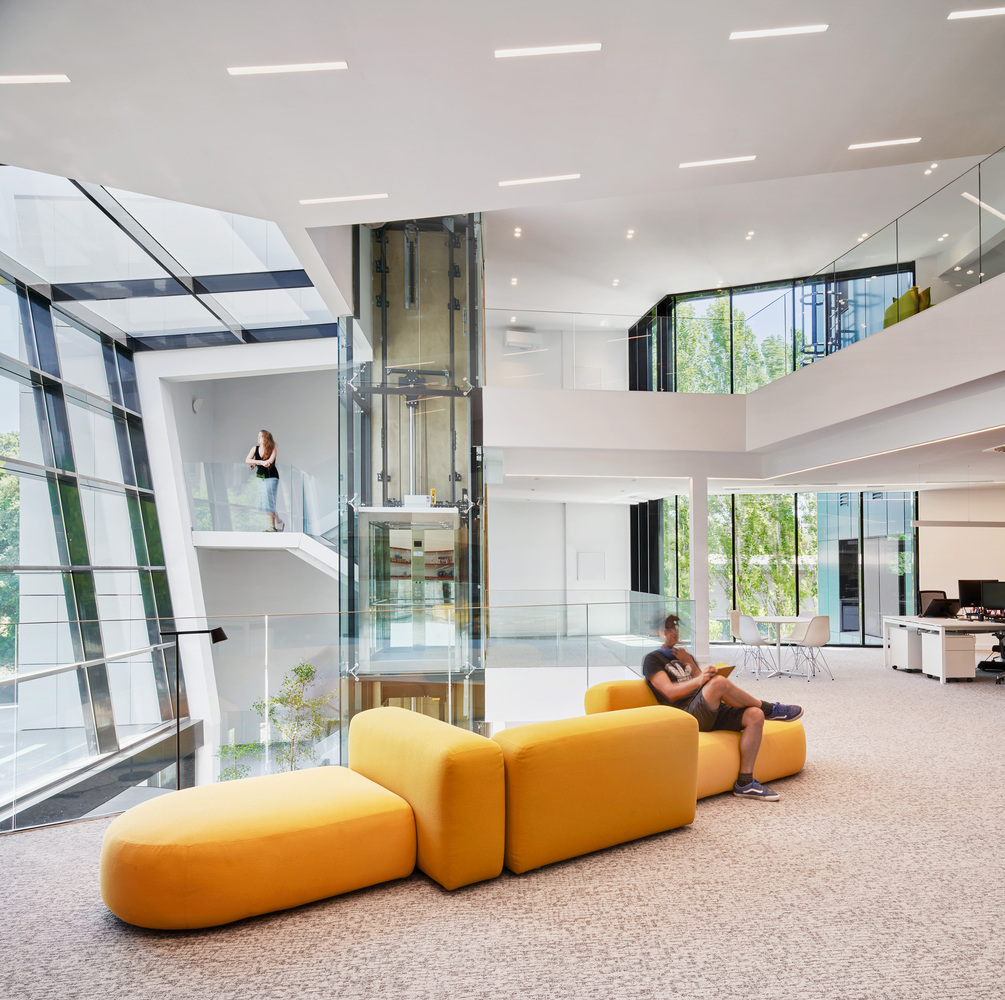 Magic Box Office, Spain by OMA Octavio Mestre Arquitectos + Elastiko ...