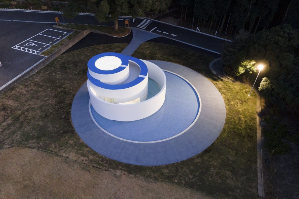 Commercial Plaza Circle by T2P Architects Office - Commercial Design India