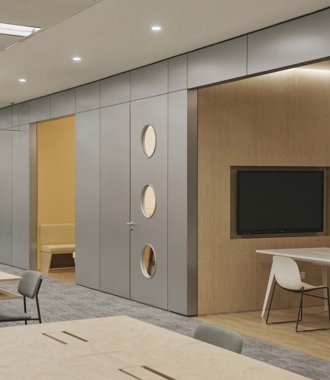 The vigorous thick wall - Tezign office, China by XFRAME - Commercial ...