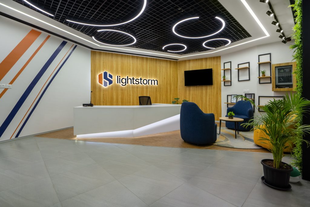 Innovative Workspaces: Top 5 breathtaking commercial office interiors ...