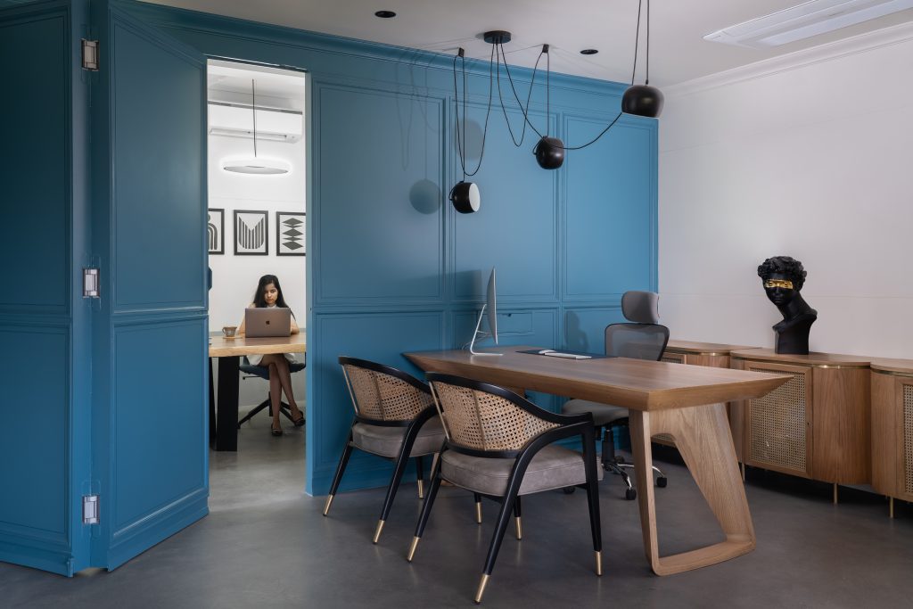 Innovative Workspaces: Top 5 breathtaking commercial office interiors ...