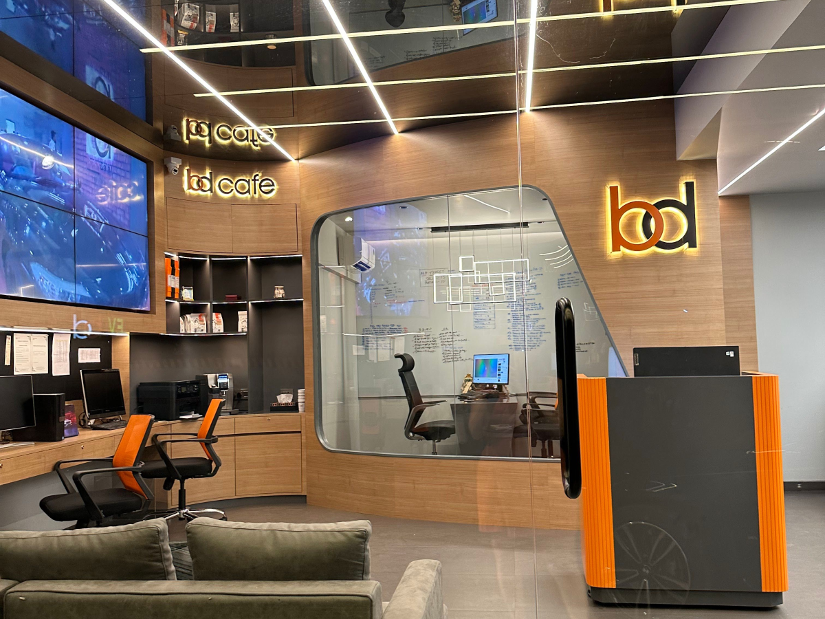 Take a tour inside BMW MINI customer experience centre in Qianhai ...