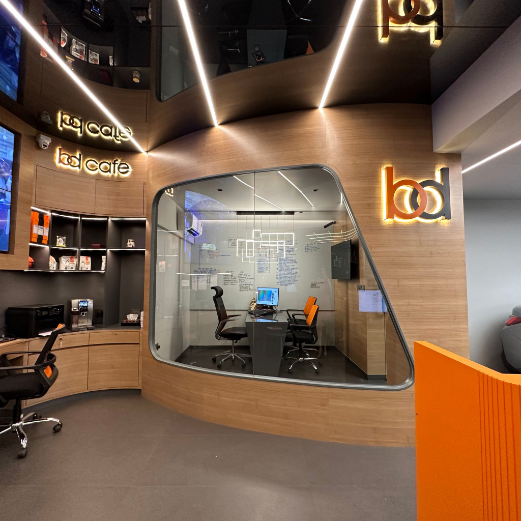 Discover how Dipttii Khanna Designs transforms Mumbai's compact luxury ...