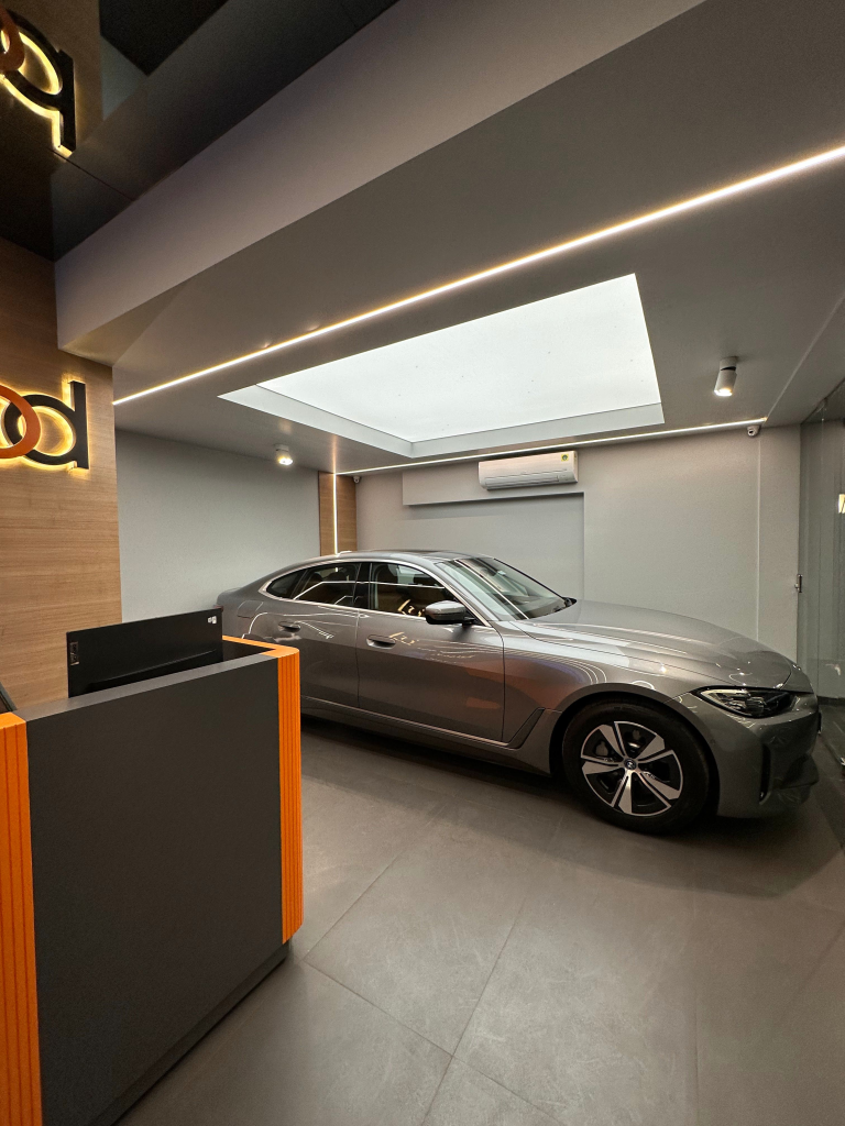 Discover how Dipttii Khanna Designs transforms Mumbai's compact luxury ...