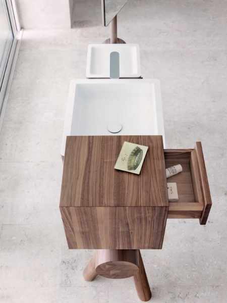 Dive deep into luxury commercial bathrooms with GRAFF's new Luna and ...