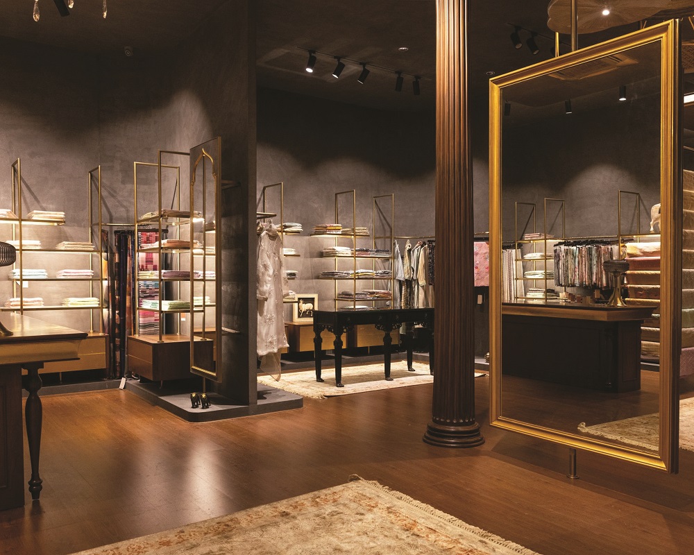 A new saga for Indian couture: Retail design for Shanti Banaras by AND ...