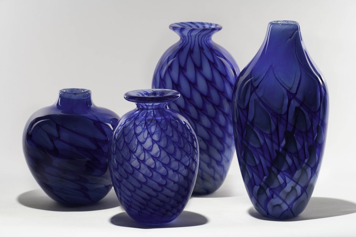 Lift up your commercial ambience with meticulously crafted vases by ...