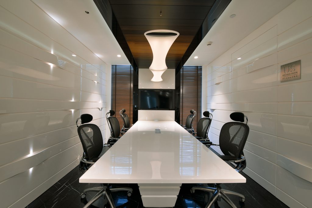 Explore Futuristic Parametric Curves In Vivek Bhole Architect S Deserve Builders Office Mumbai