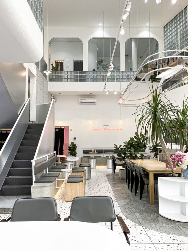 PT Arch Studio unveils stunning white interiors for CoCo Cha Taiwan Tea ...