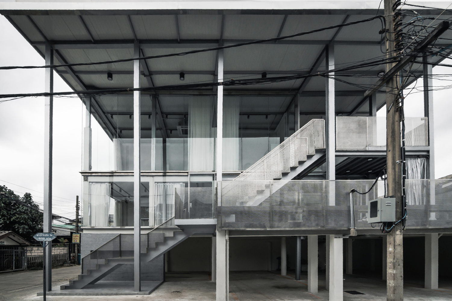 Revitalising spaces: R34 office project by To Collector Architects ...