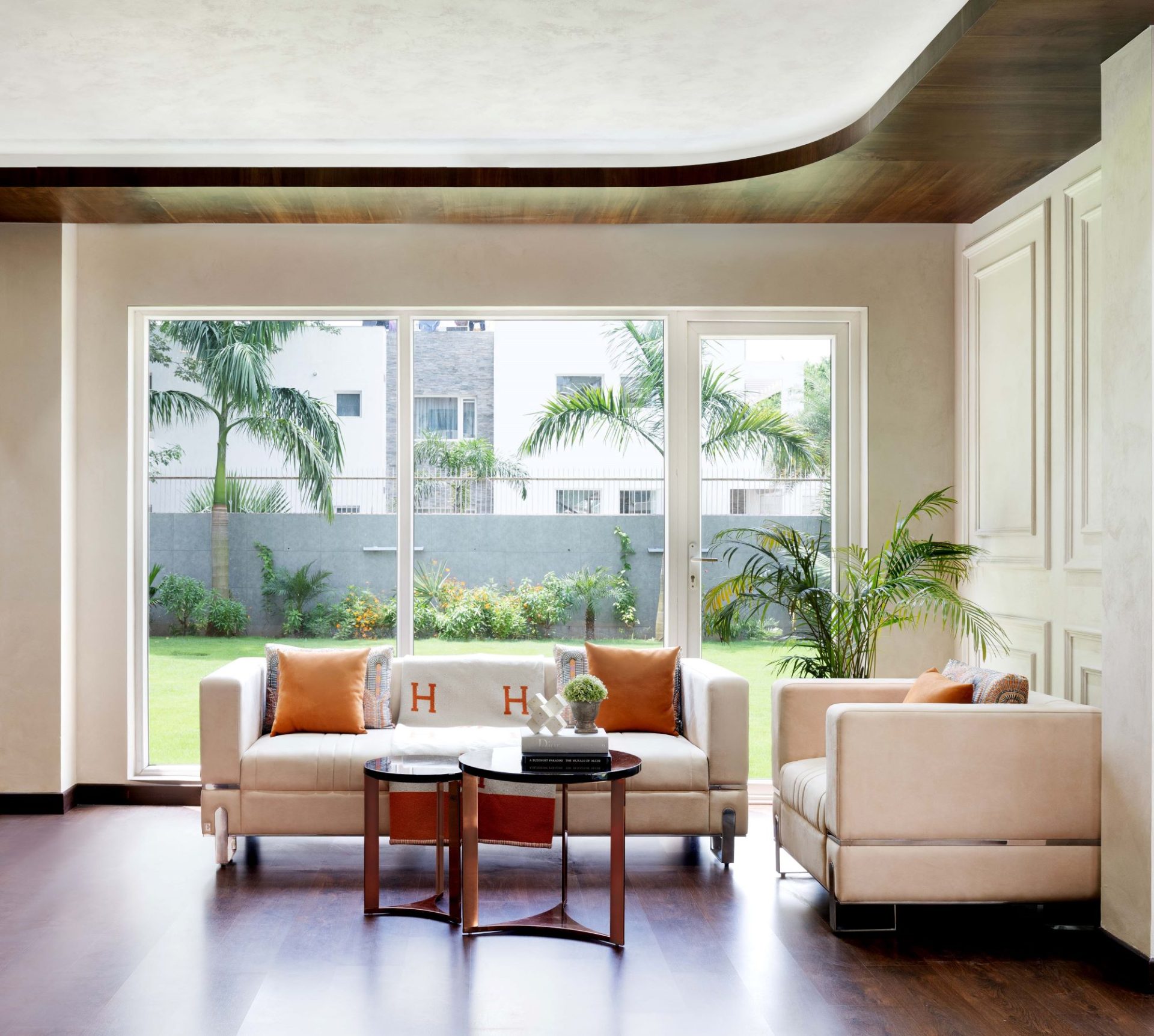 Elevating workspaces: design deconstruct's artful fusion of form and function. - Commercial ...