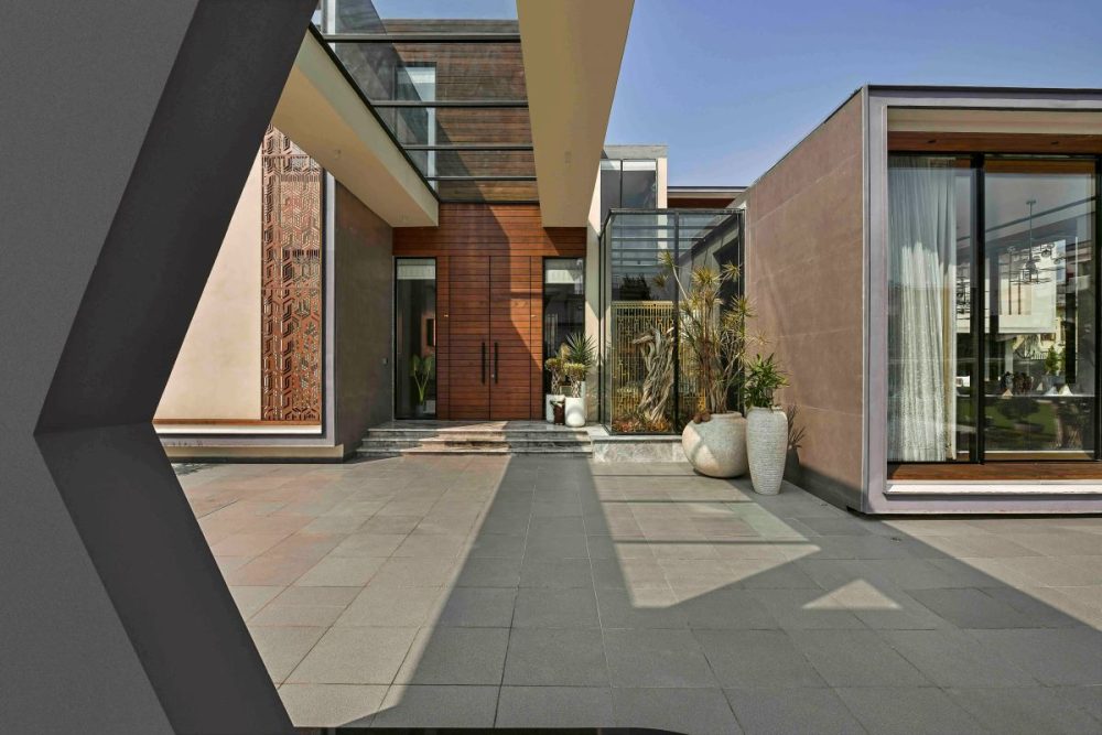 Innovative entryway designs by 42MM architecture: where modernity meets ...