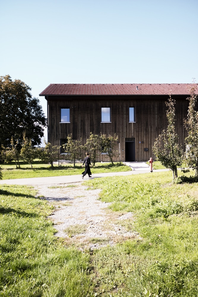 Black Barn transformation: a sustainable residential haven by ERNST ...