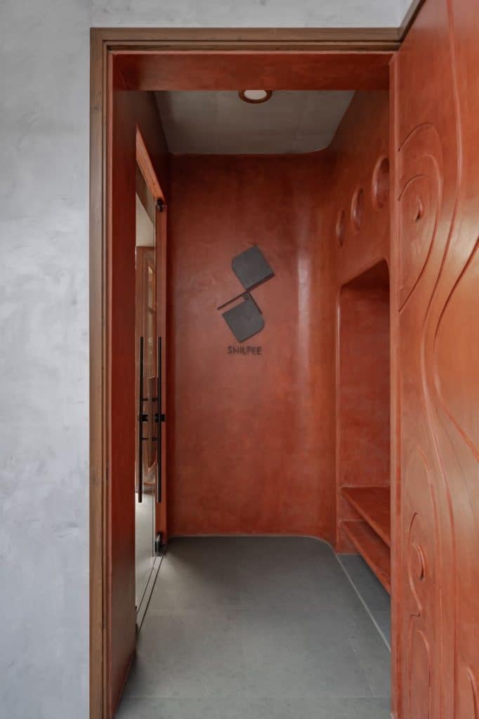 Harmony unveiled: Design ni Dukaan's art-infused office revolution ...