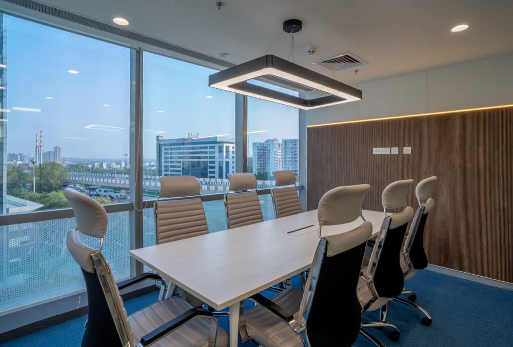 M-INSURE corporate office by Resaiki Design Studio, Gurugram ...