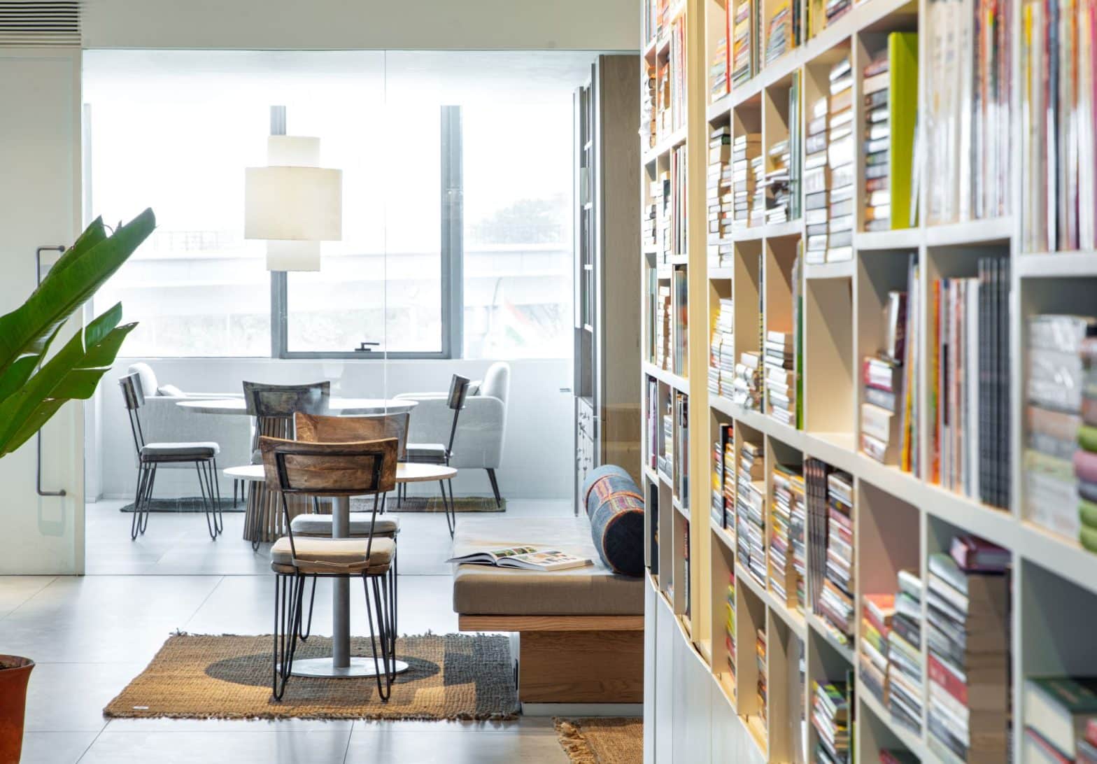 Penguin Random House India's Gurugram office: A collaborative haven ...