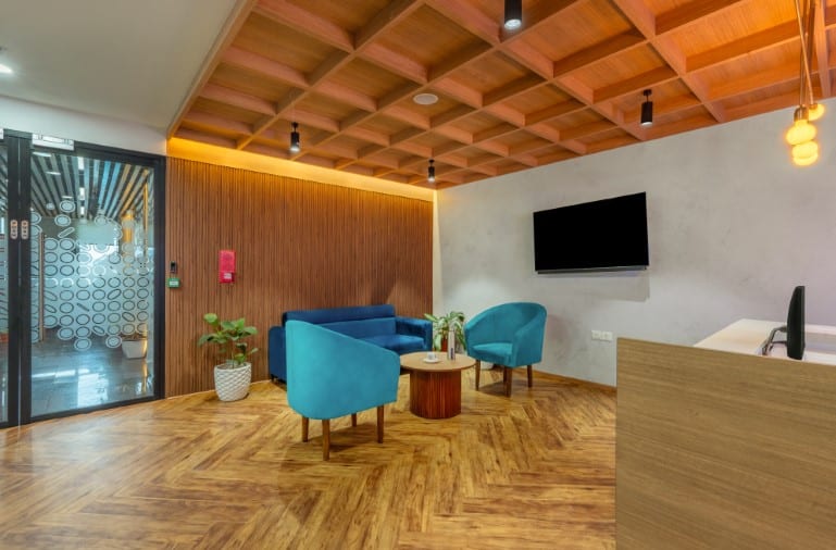 Transformative brilliance: Covalense Digital's office design by Flipspaces. - Commercial Design ...