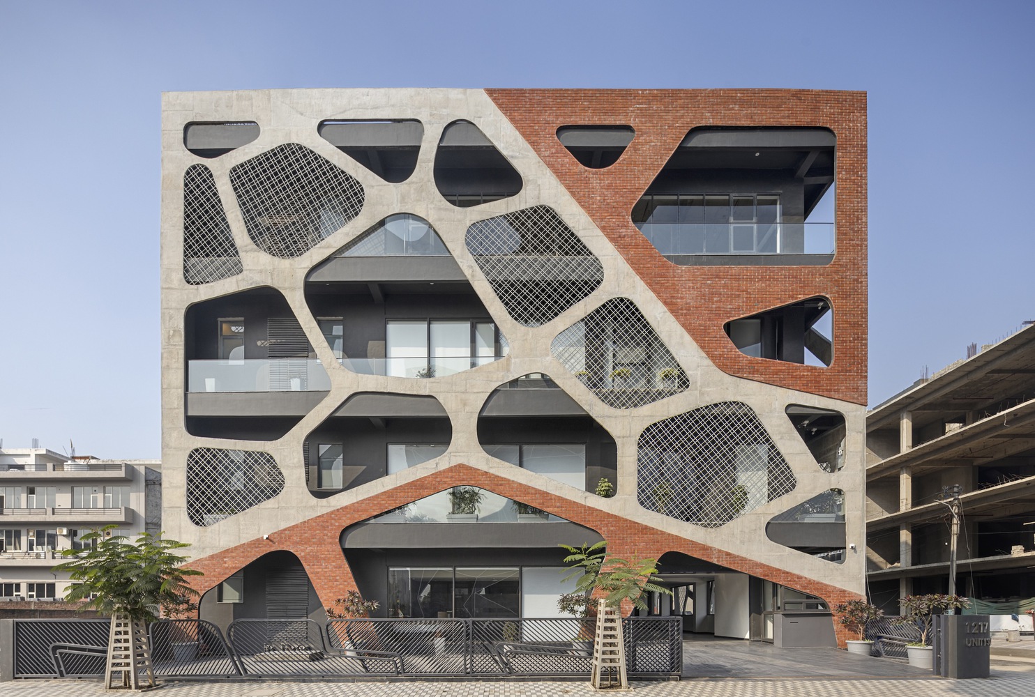 Vornoid Offices transformation by Studio Ardete: Orchestrating fluidity ...