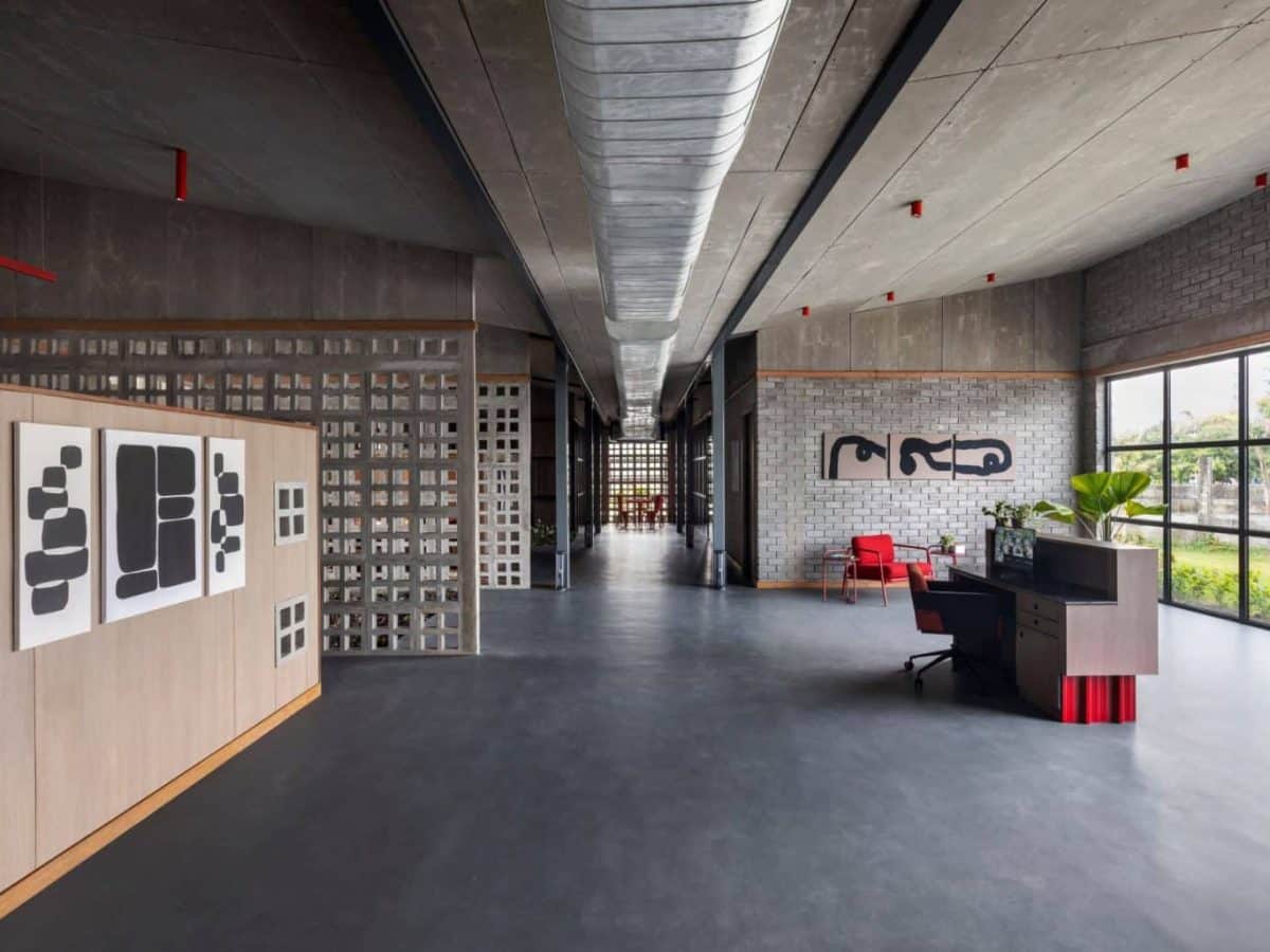 Urban Park Office: Spaces & Design's architectural marvel balancing ...