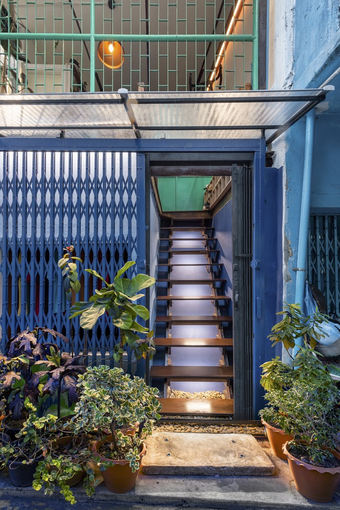 Khlongsan Studio Office transformation: Everyday Architects & Design Studio's urban vernacular ...