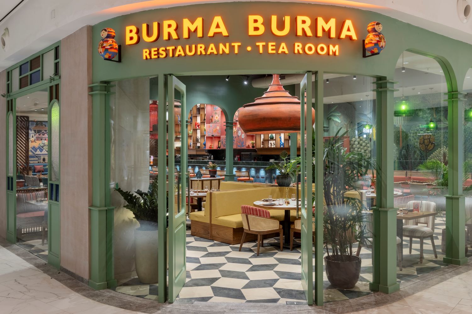 Designed elegance: Minnie Bhatt's cultural ode in Mumbai's Oberoi Mall - Commercial Design India