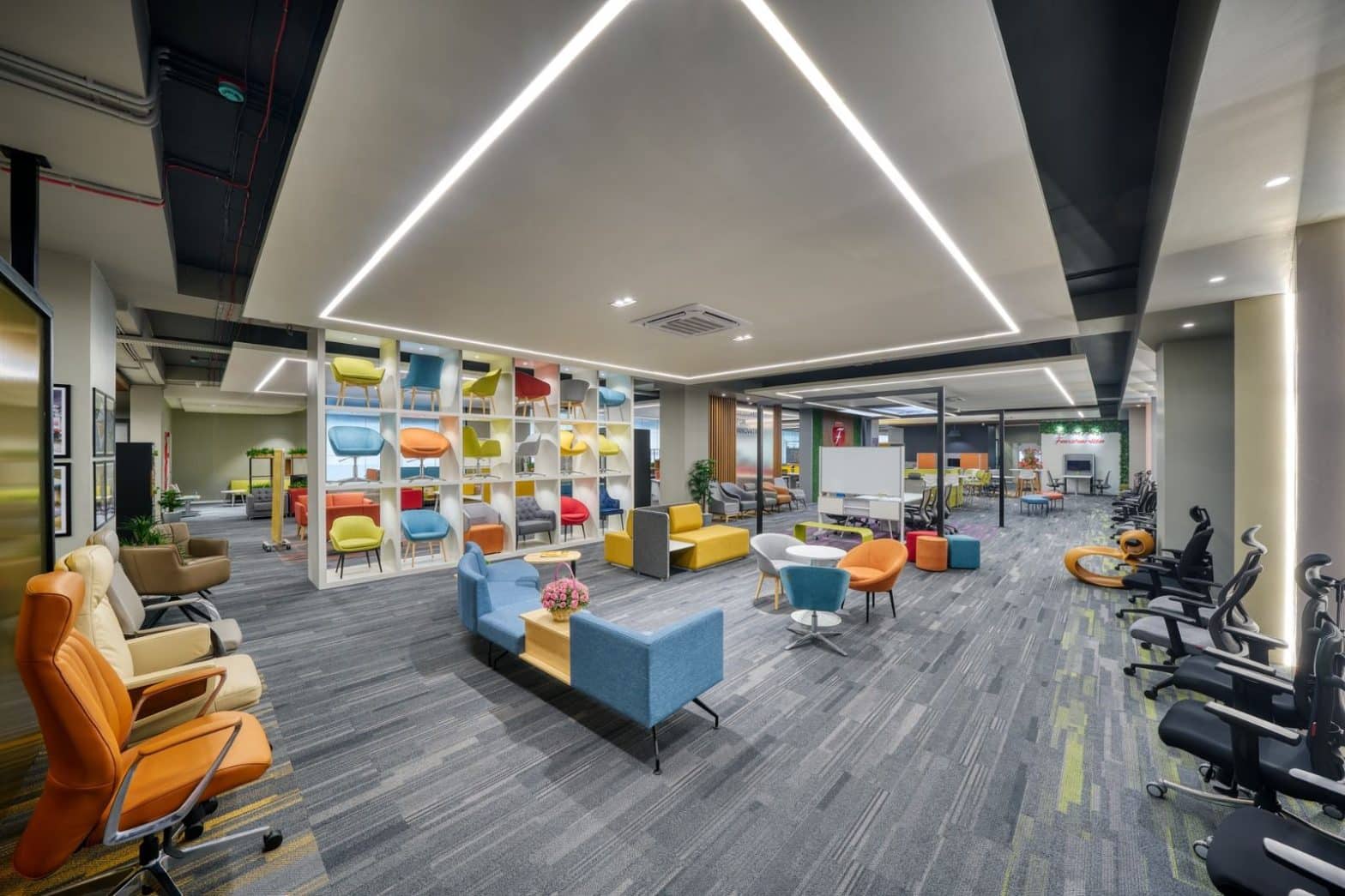 Featherlite unveils premium flagship experience centre in Chennai ...