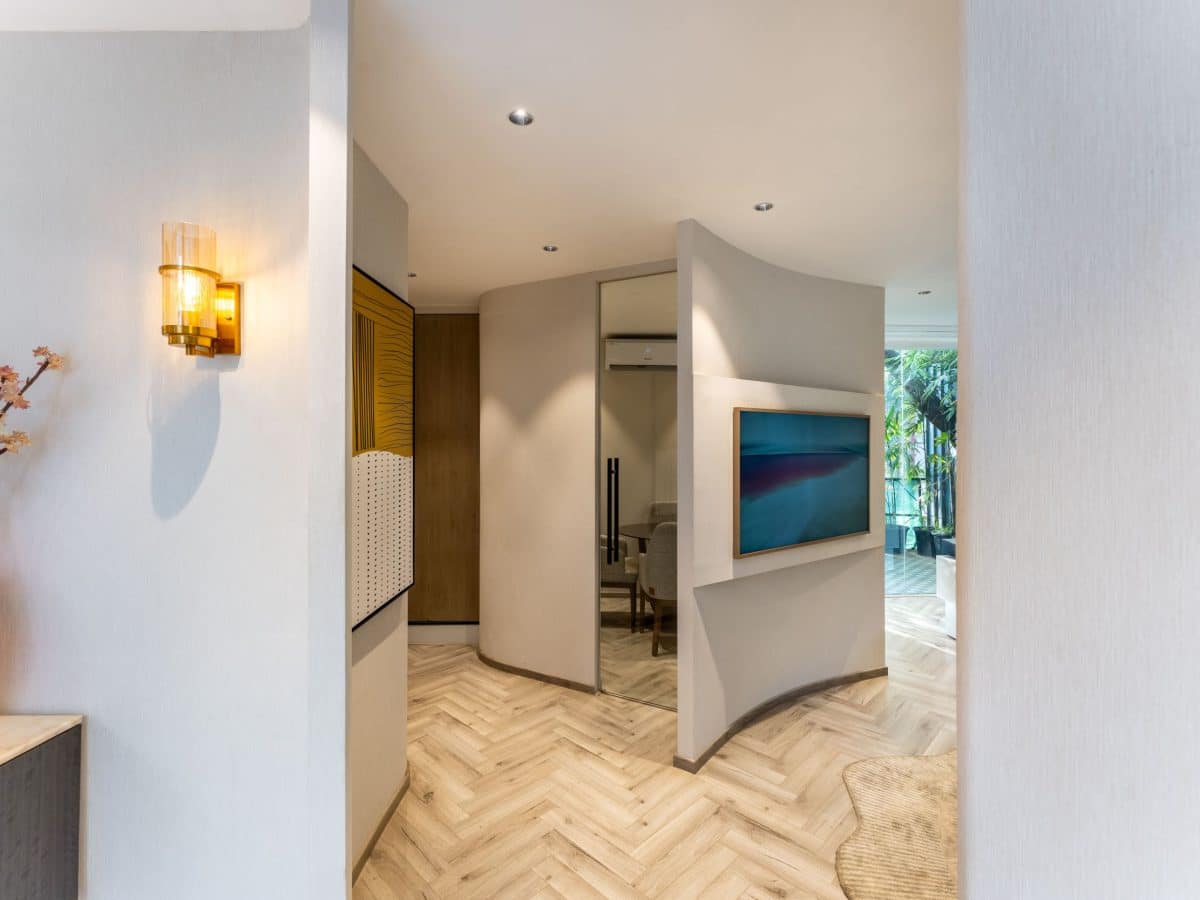 Prestige Daffodils Experience Centre: A modern sales lounge ...