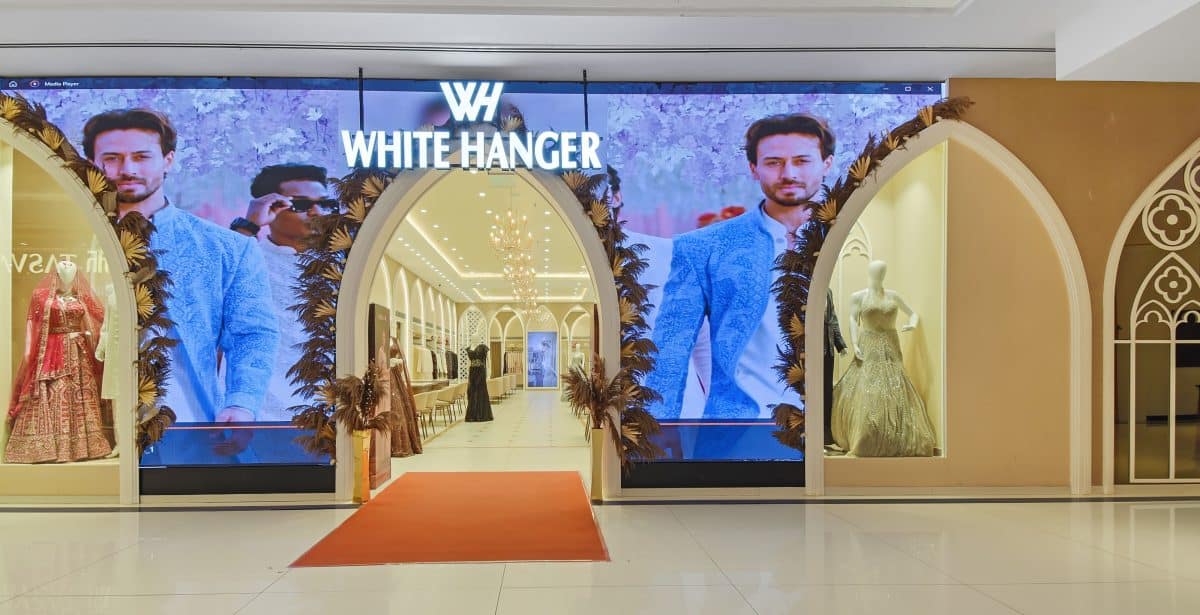 White Hanger: A stunning ethnic retail store design by SSB Architects ...
