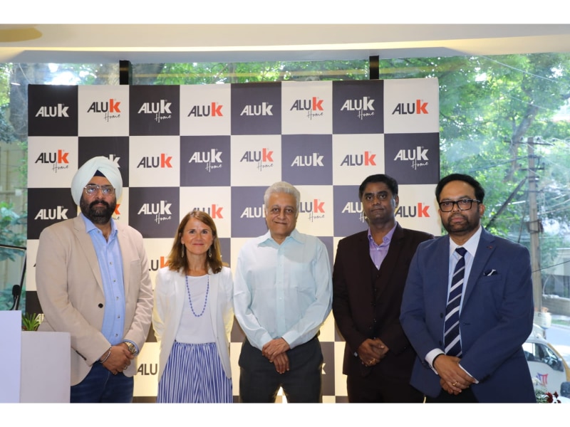 Bangalore’s Indiranagar gets a facelift with an AluK India experience centre - Commercial Design ...