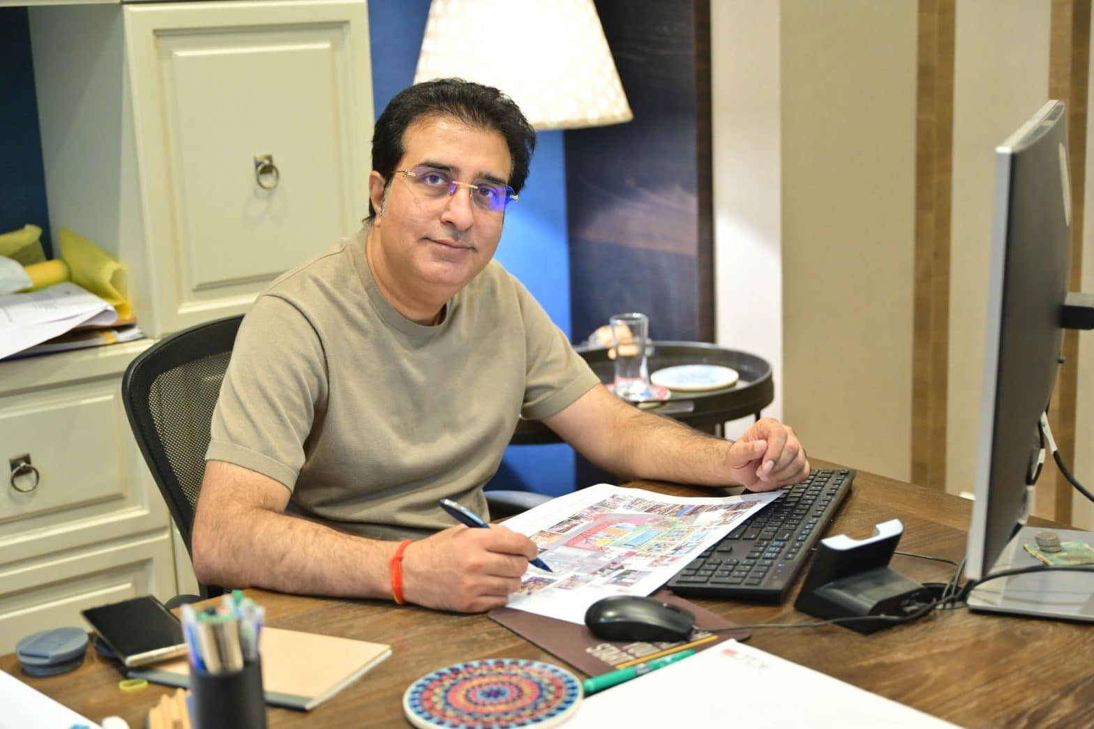 Mastering space in commercial interiors: Bold solutions for modern ...