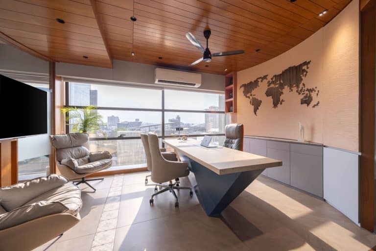 Airbnb office at Gurgaon by Space Matrix - Commercial Design India