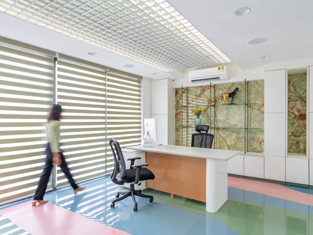 Airbnb office at Gurgaon by Space Matrix - Commercial Design India