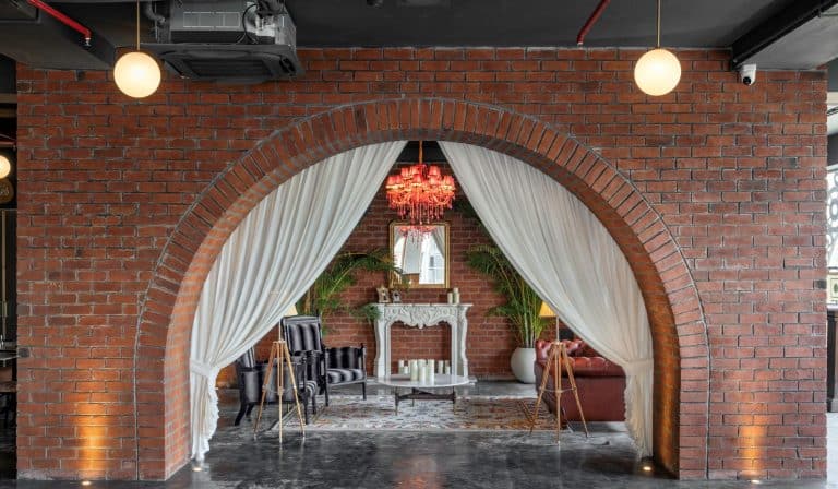 Airbnb office at Gurgaon by Space Matrix - Commercial Design India