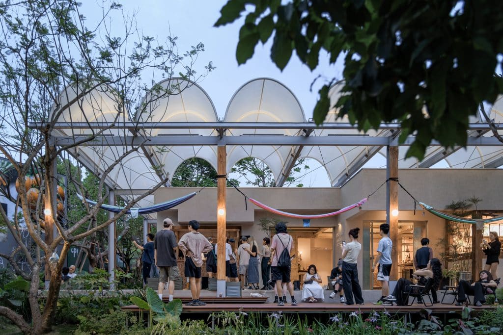 Airbnb office at Gurgaon by Space Matrix - Commercial Design India