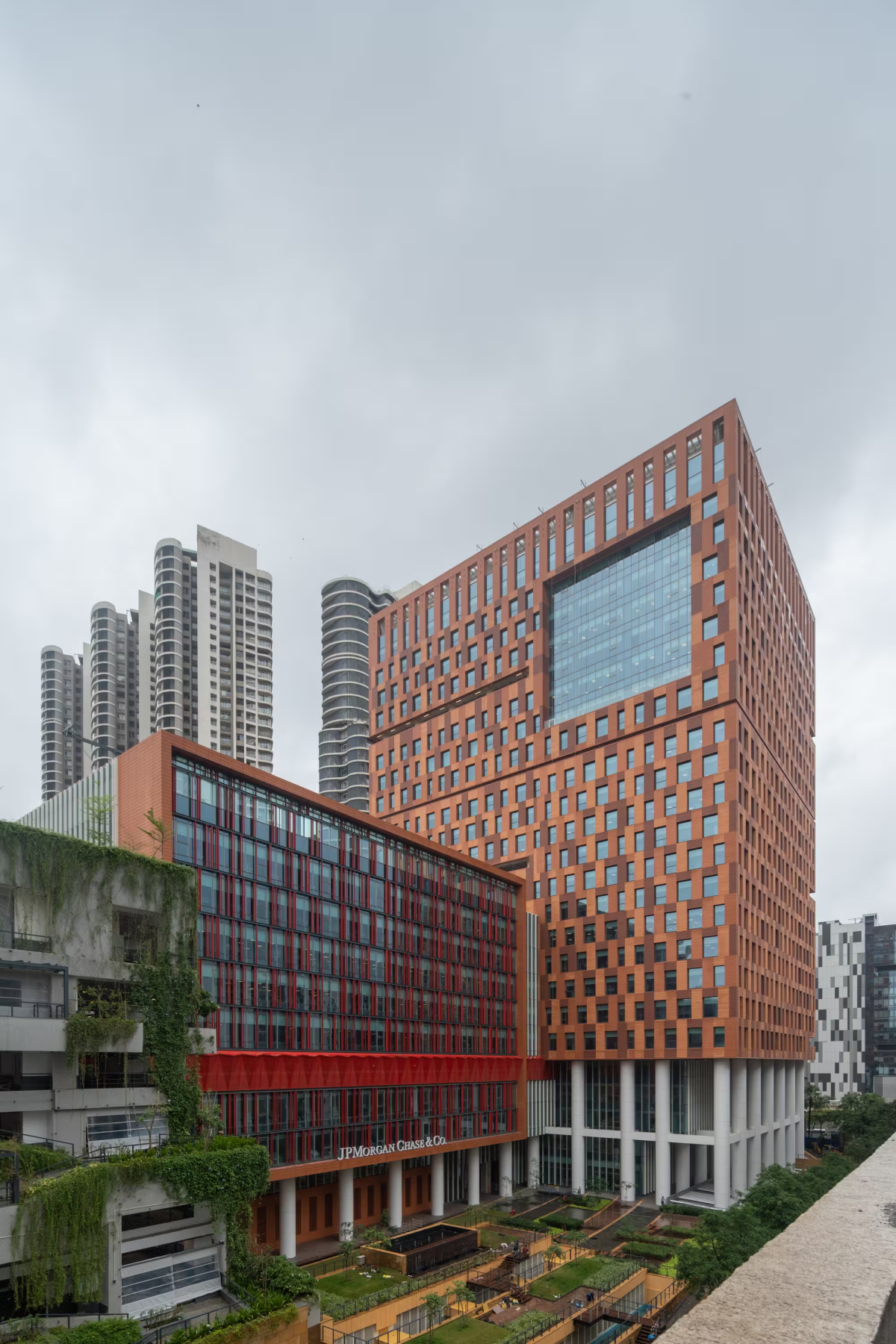 JPMorgan Chase bolsters India presence with Mumbai, Bengaluru offices ...