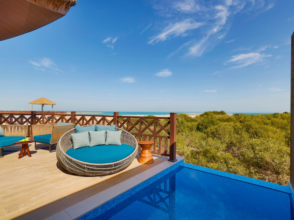 Izzipizzi poolside cafe in Goa: A fusion of modern design and local ...